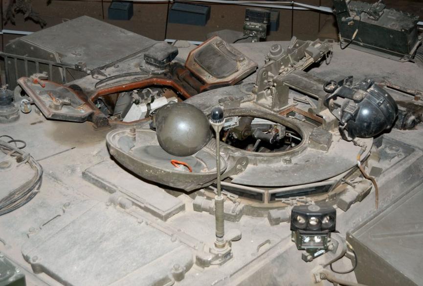 Chieftain Mk.10 Antenna sockets- - AFV Cold War - Britmodeller.com